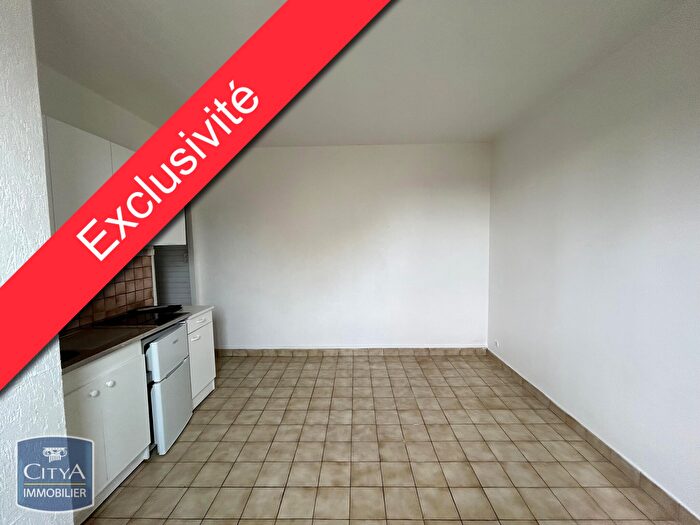 Clichy-sous-Bois, La Butte, Les Limites : Appartement 1 pièce à vendre