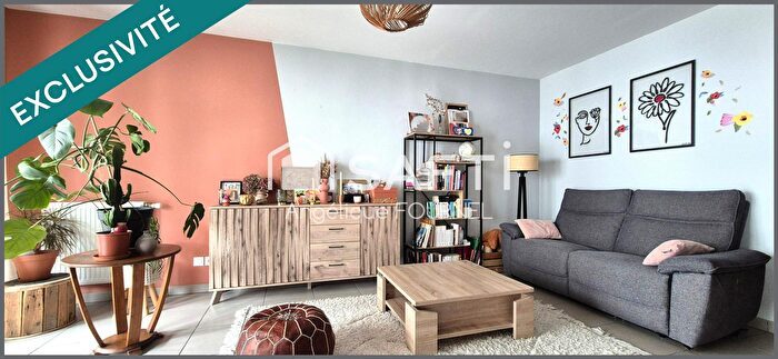 Appartement à vendre - Saint-Priest, Centre-ville - 3 pièces - 2 chambres