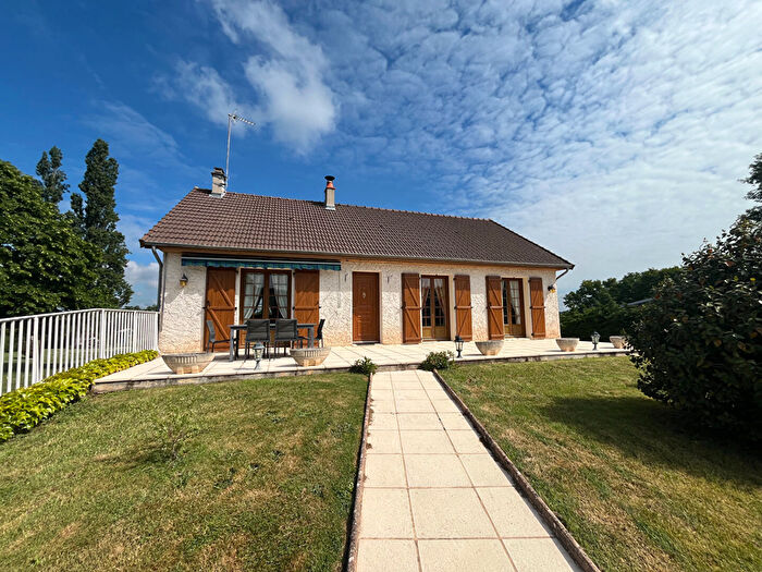 Maison 5 pièces à vendre à Toury-Lurcy