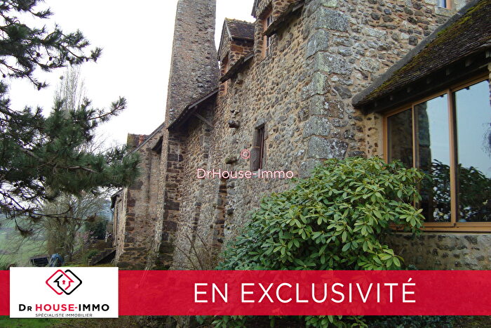 Maison 14 pièces à Domfront-en-Champagne, à vendre