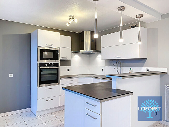 Appartement à louer - Château-dOlonne, La Pironnière, Littoral - 3 pièces - 2 chambres