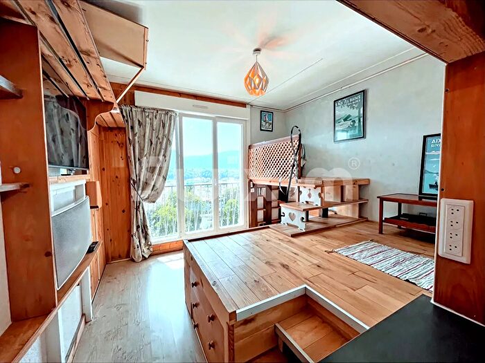 Appartement à vendre - Aix-les-Bains, Est - 1 pièce