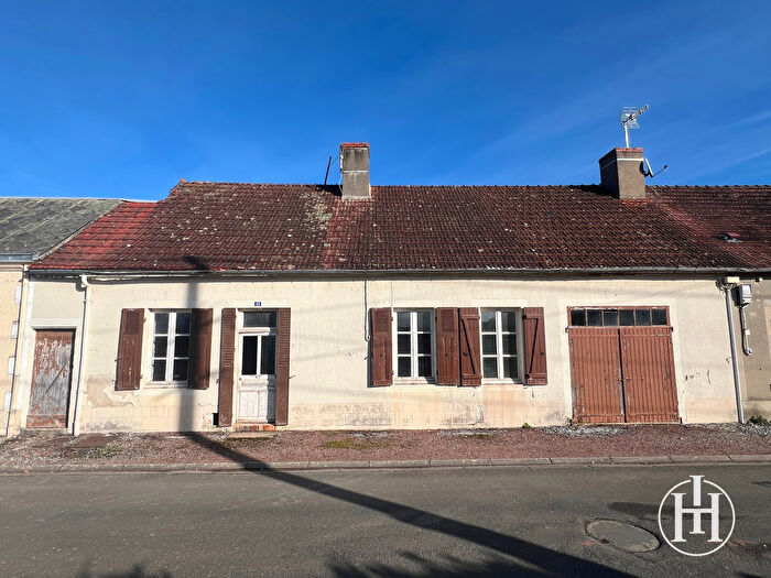 Maison à vendre - Lurcy-Lévis - 3 pièces - 1 chambre