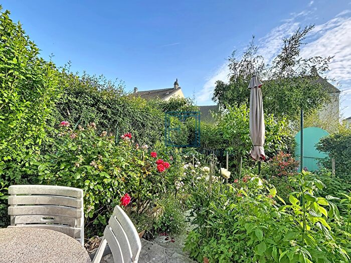 Maison 4 pièces à Élancourt, Nouvelle Amsterdam, ZA Petite Villedieu, à vendre