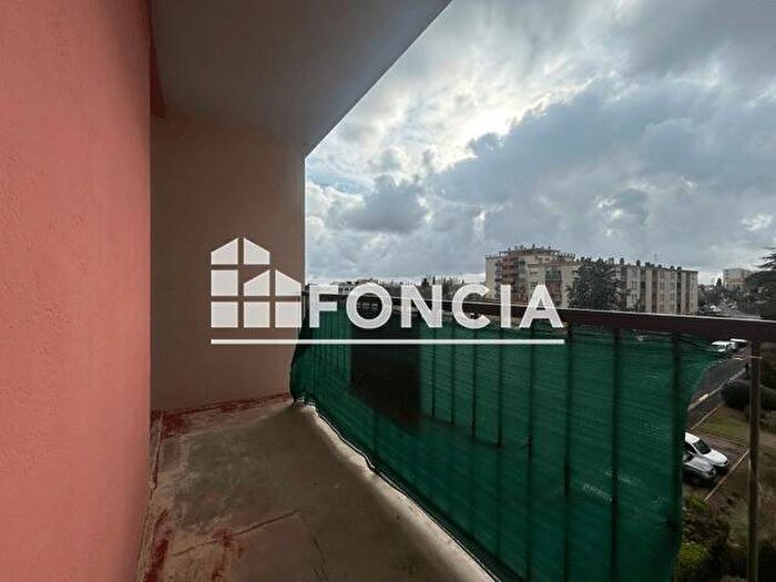 Appartement à louer - Ancien Hôpital, Béziers - 3 pièces - 2 chambres