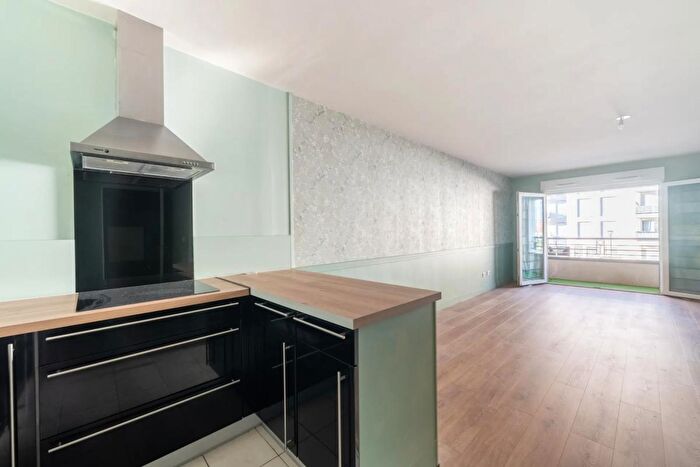 Appartement à vendre - Persan - 2 pièces - 1 chambre