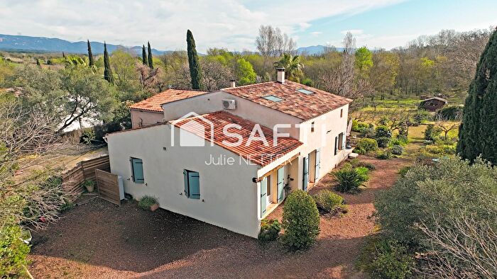 Maison 5 pièces à vendre - Roquebrune-sur-Argens, Village