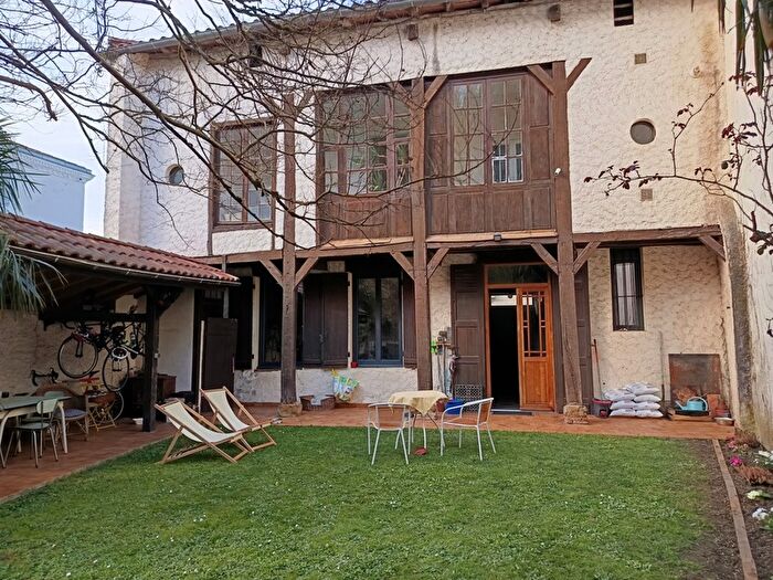 Maison à vendre - Aire-sur-lAdour - 5 pièces - 3 chambres