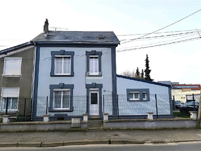 Maison à vendre - Charleville-Mézières - 6 pièces - 3 chambres