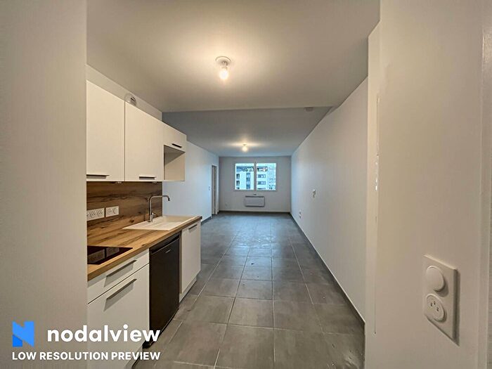 Appartement à louer - Centre Ville, Reims - 2 pièces - 1 chambre