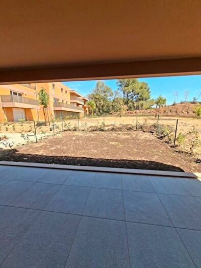 Appartement 2 pièces à Reyran, Fréjus, à louer