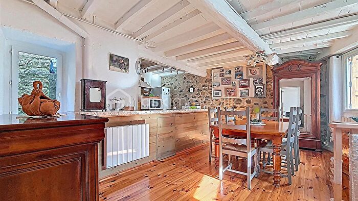 Maison à vendre - Nyer - 7 pièces - 3 chambres