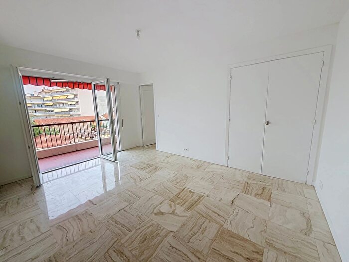 Appartement 2 pièces à vendre à Cannes, Prado, République