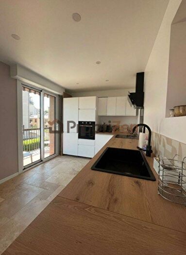 Appartement à louer - Arbres, Rodez - 2 pièces - 1 chambre