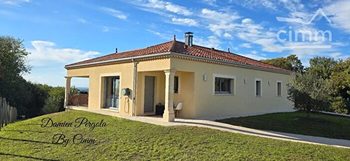 Maison à vendre - La Chapelle-Aubareil - 5 pièces - 3 chambres