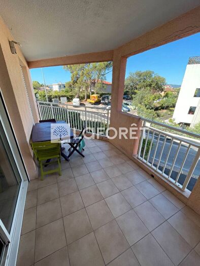 Appartement à louer - Arènes, Saint-Raphaël - 2 pièces - 1 chambre