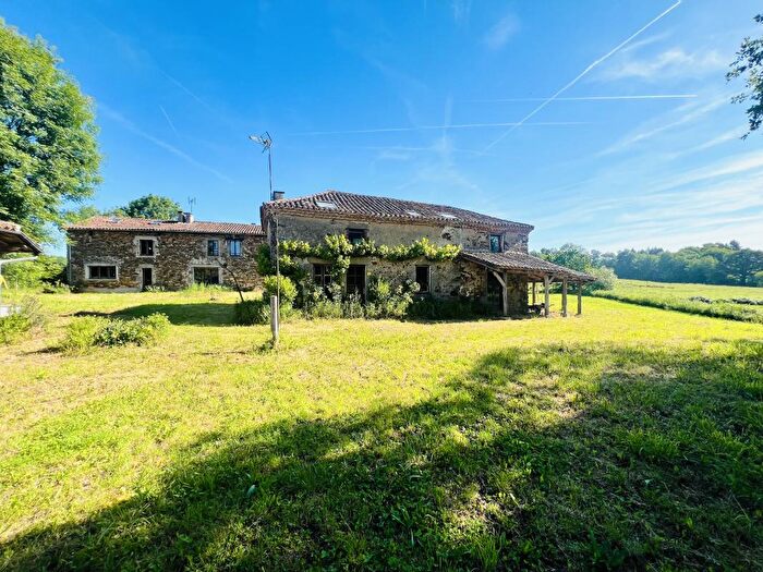 Maison 16 pièces à vendre - Mézières-sur-Issoire