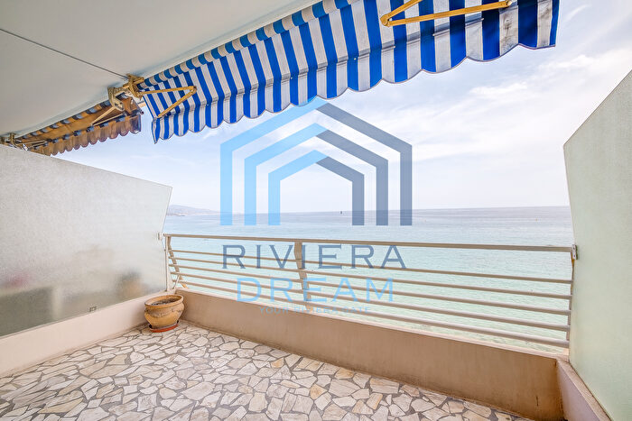 Appartement à vendre - Menton, Hôtel de Ville, Vieille Ville, Musée, Madone, Carnolès - 3 pièces - 2 chambres