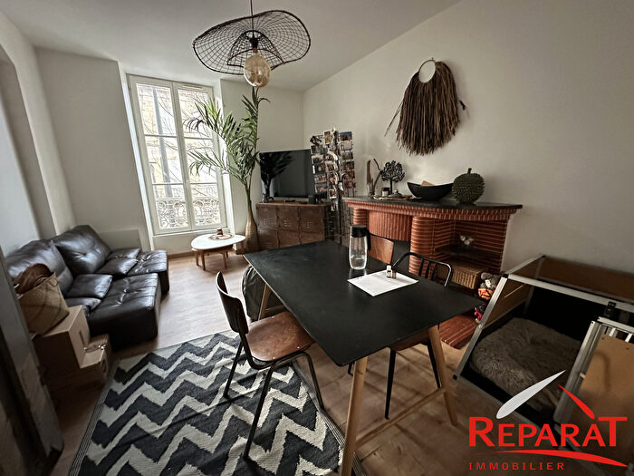 Appartement à louer - Brive-la-Gaillarde, Centre-ville, Pont Cardinal, Champanatier - 4 pièces - 3 chambres