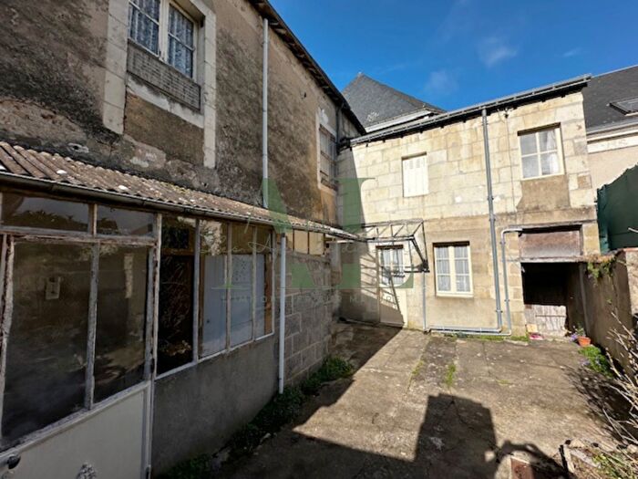 Maison à vendre - Luché-Pringé - 7 pièces - 5 chambres