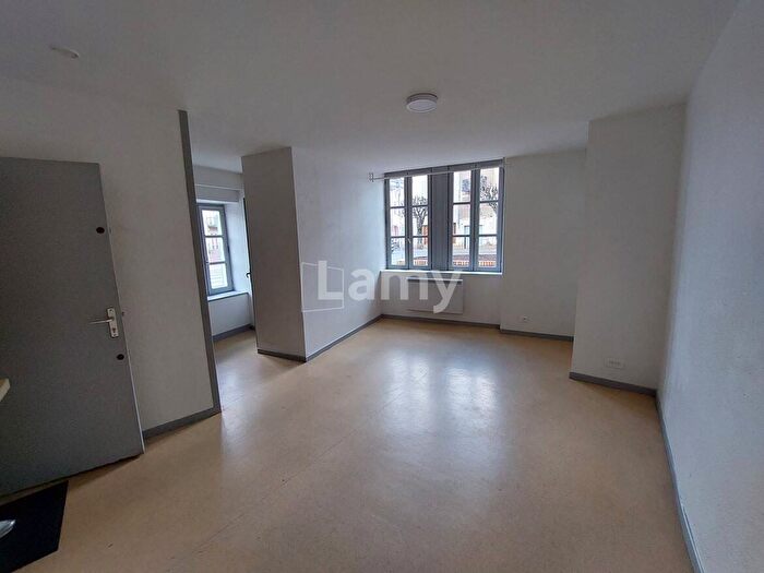 Appartement à louer - Centre, Issoire - 1 pièce