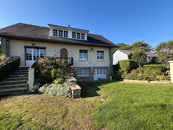 Maison à vendre - Rouvres-les-Bois - 5 pièces - 3 chambres