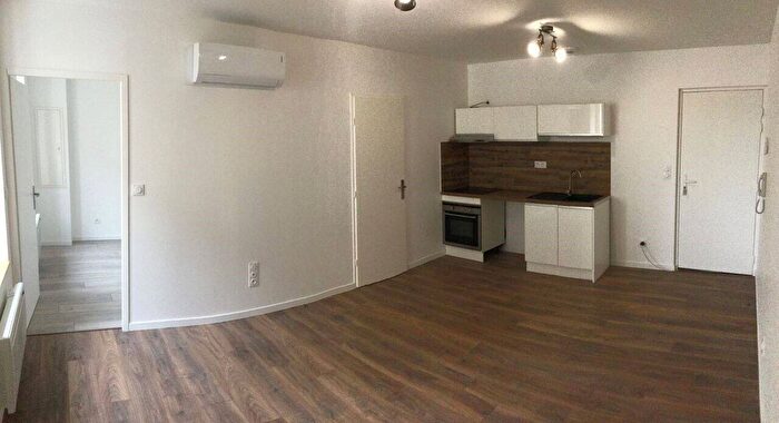 Montbernier, Bourgoin-Jallieu - Appartement 2 pièces à louer