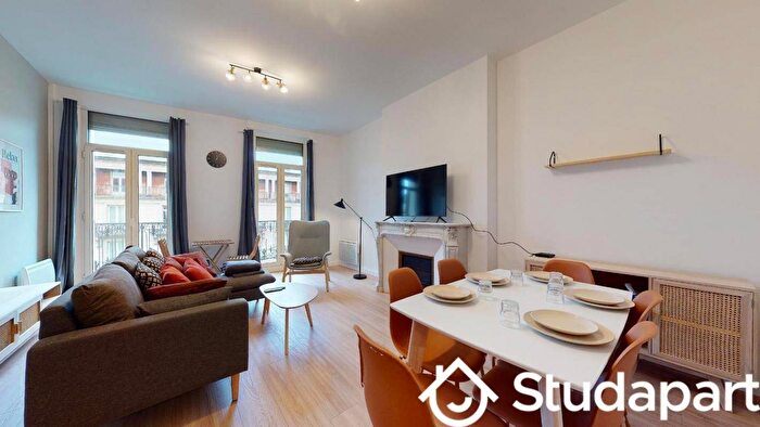 Appartement à louer - Le chapitre, Marseille er arrondissement - 1 pièce - 1 chambre