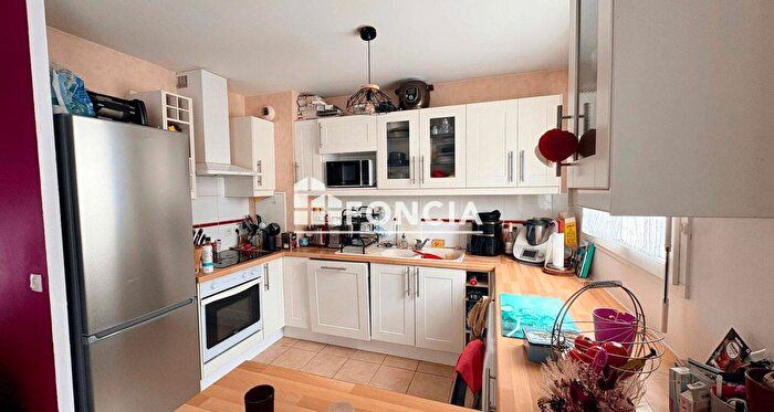 Rive de Seine Sud Est, Melun - Appartement 4 pièces à louer