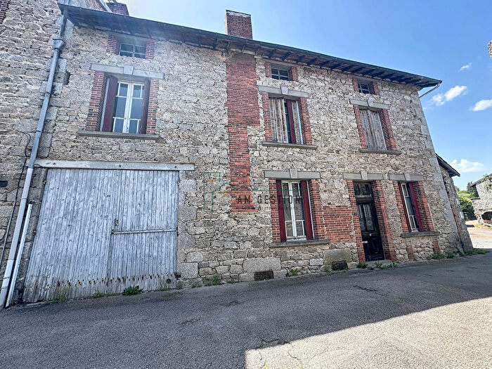 Sauviat-sur-Vige - Maison 4 pièces à vendre