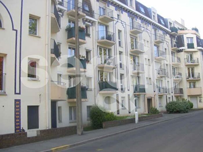 Appartement à louer - La Madeleine, Grand Boulevard - 3 pièces - 2 chambres