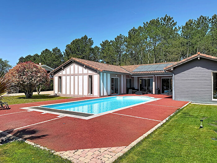 Azur : Maison 5 pièces à vendre