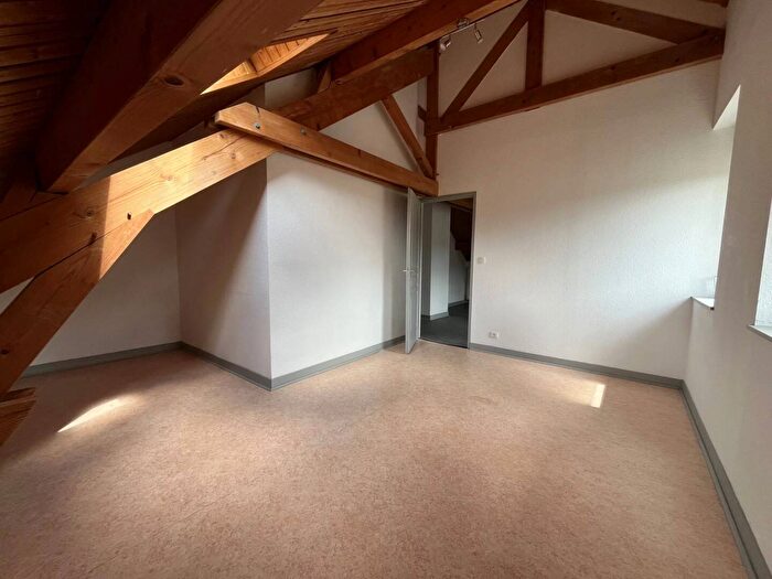 Appartement à louer - Chassal-Molinges - 3 pièces - 2 chambres