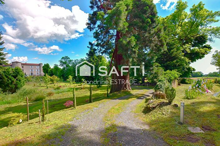 Maison à vendre - Montbrison, Centre-ville - 7 pièces - 4 chambres