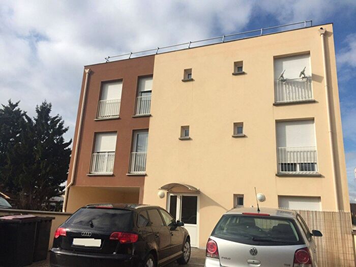 Appartement à louer - Pierre Lecorre, Paray-Vieille-Poste - 1 pièce