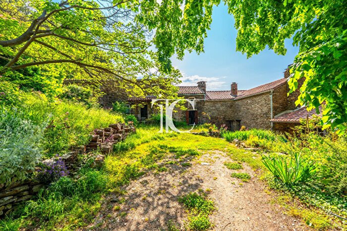 Maison à vendre - Malbosc - 8 pièces - 4 chambres