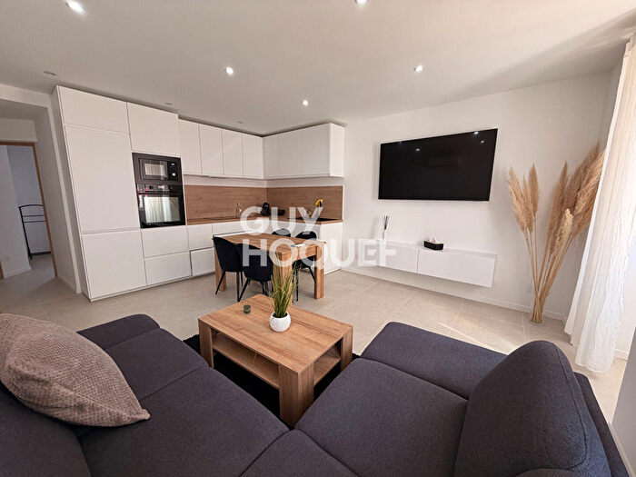 Saint-Laurent-de-Mure : Appartement 2 pièces à louer