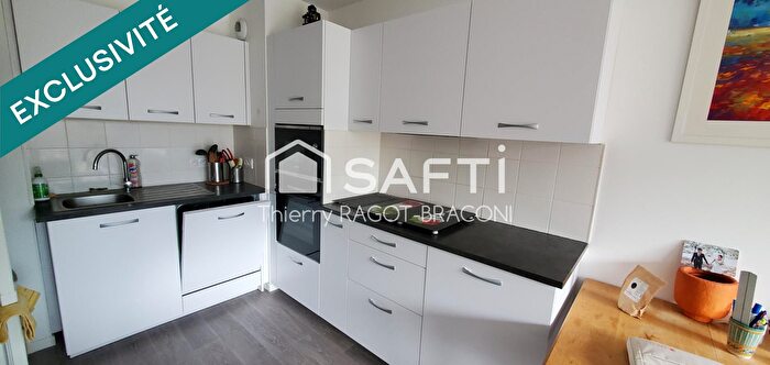 Appartement à vendre - Jouy-le-Moutier, Bourseaux, Noyer, Eguérets, Temps-Perdu - 3 pièces - 2 chambres