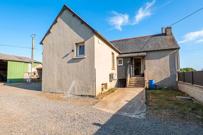 Cléden-Poher : Maison 7 pièces à vendre