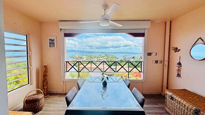 Appartement à vendre - Les Trois-Îlets - 3 pièces - 2 chambres