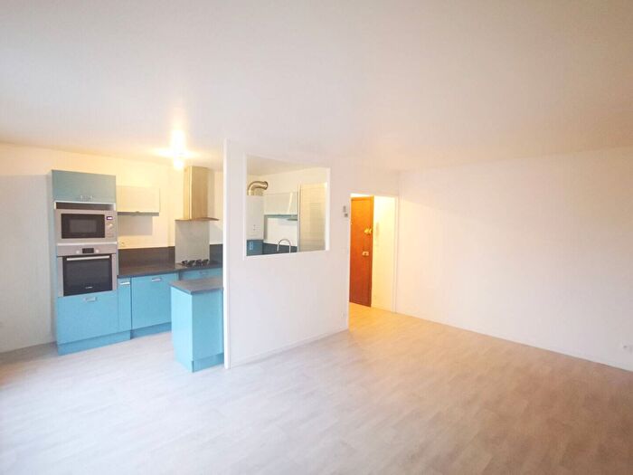 Appartement à louer - Clos Au Duc, Évreux - 2 pièces - 1 chambre