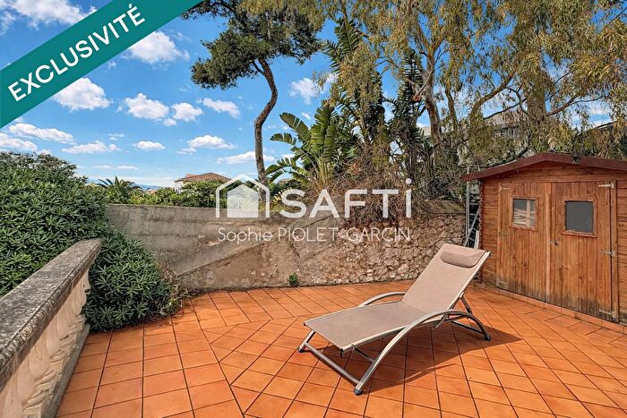 Maison à vendre - Marseille e , Montredon - 7 pièces - 5 chambres