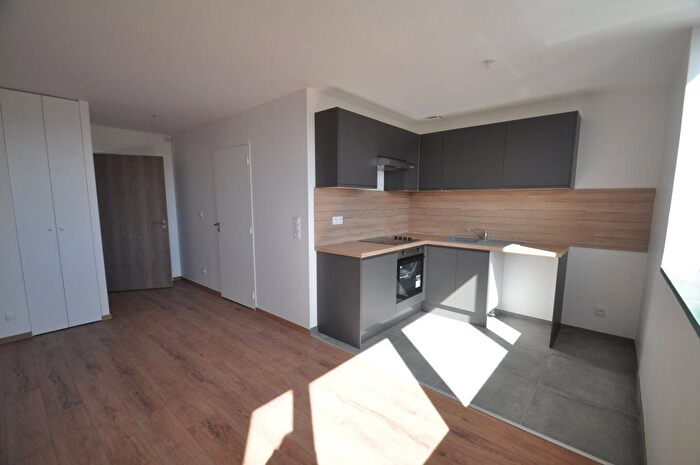 Plantes-Dauphine, Orléans : Appartement 3 pièces à louer