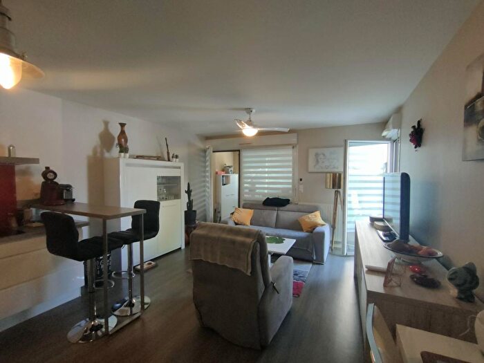 Appartement à louer - Quartiers Nord-Est, Maurepas - 2 pièces - 1 chambre