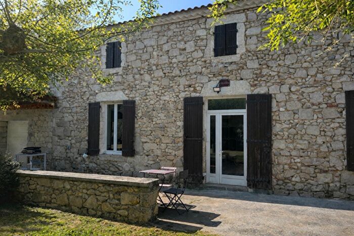 Maison à vendre - Sainte-Colombe-en-Bruilhois - 6 pièces - 4 chambres