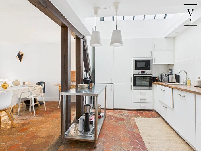 Appartement à vendre - Paris e , Saint-Merri - 2 pièces - 1 chambre