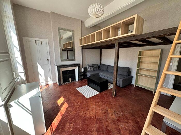 Bourgogne-Châtelet, Orléans - Appartement 1 pièce à louer
