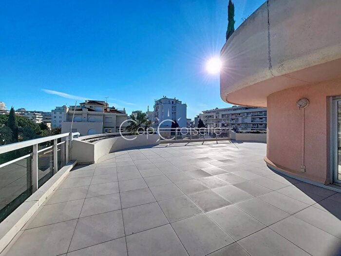 Appartement à vendre - Cannes, Pointe Croisette - 6 pièces - 5 chambres