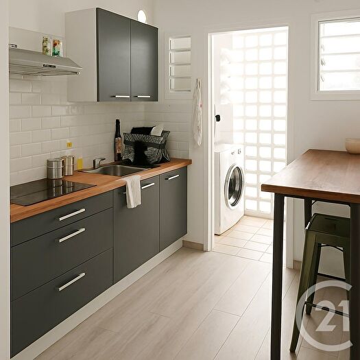 Appartement à louer - Saint-Denis, La Source - 4 pièces - 2 chambres