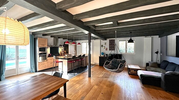 Maison à vendre - Martignas-sur-Jalle - 5 pièces - 4 chambres